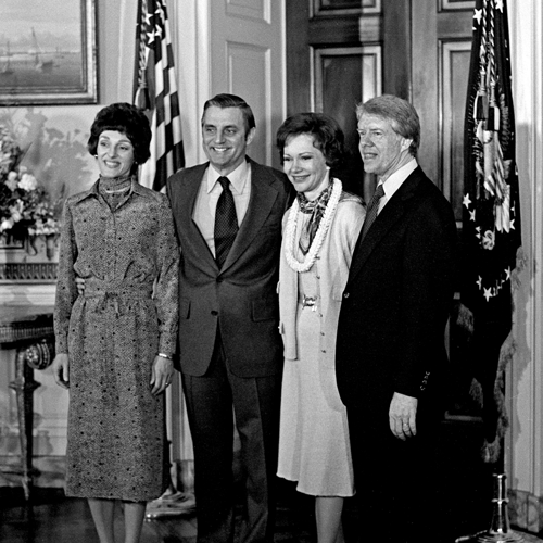 Changing the Unwritten Rules of Presidential Leadership | Miller Center